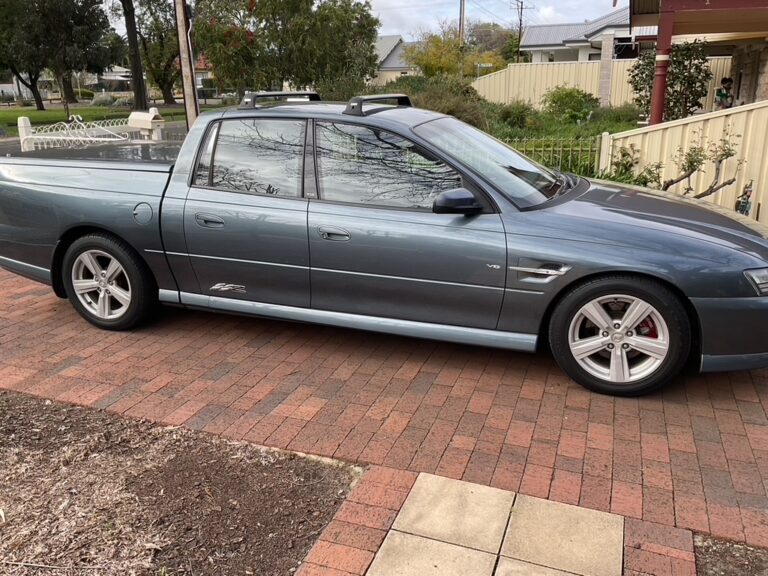 Holden VZ SSZ 5.7l Crewman Auto – Collectable Classic Cars