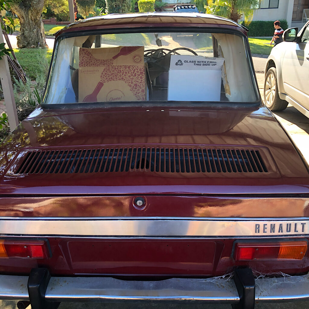 1968 Renault R10 – Collectable Classic Cars